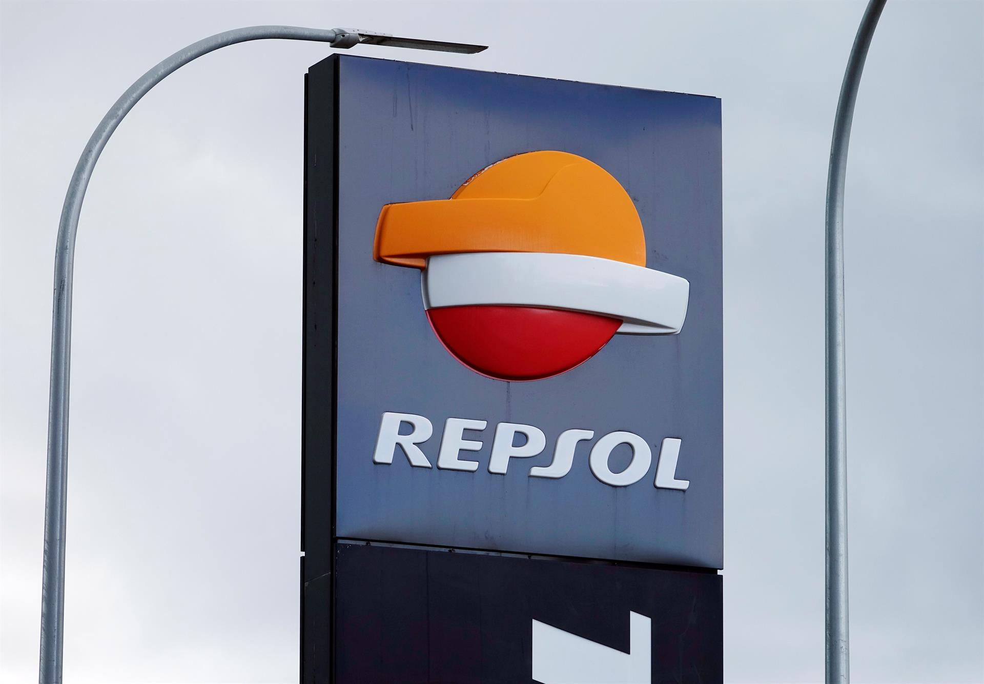Repsol sale de pérdidas y gana 1.235 millones de euros hasta junio | De ...