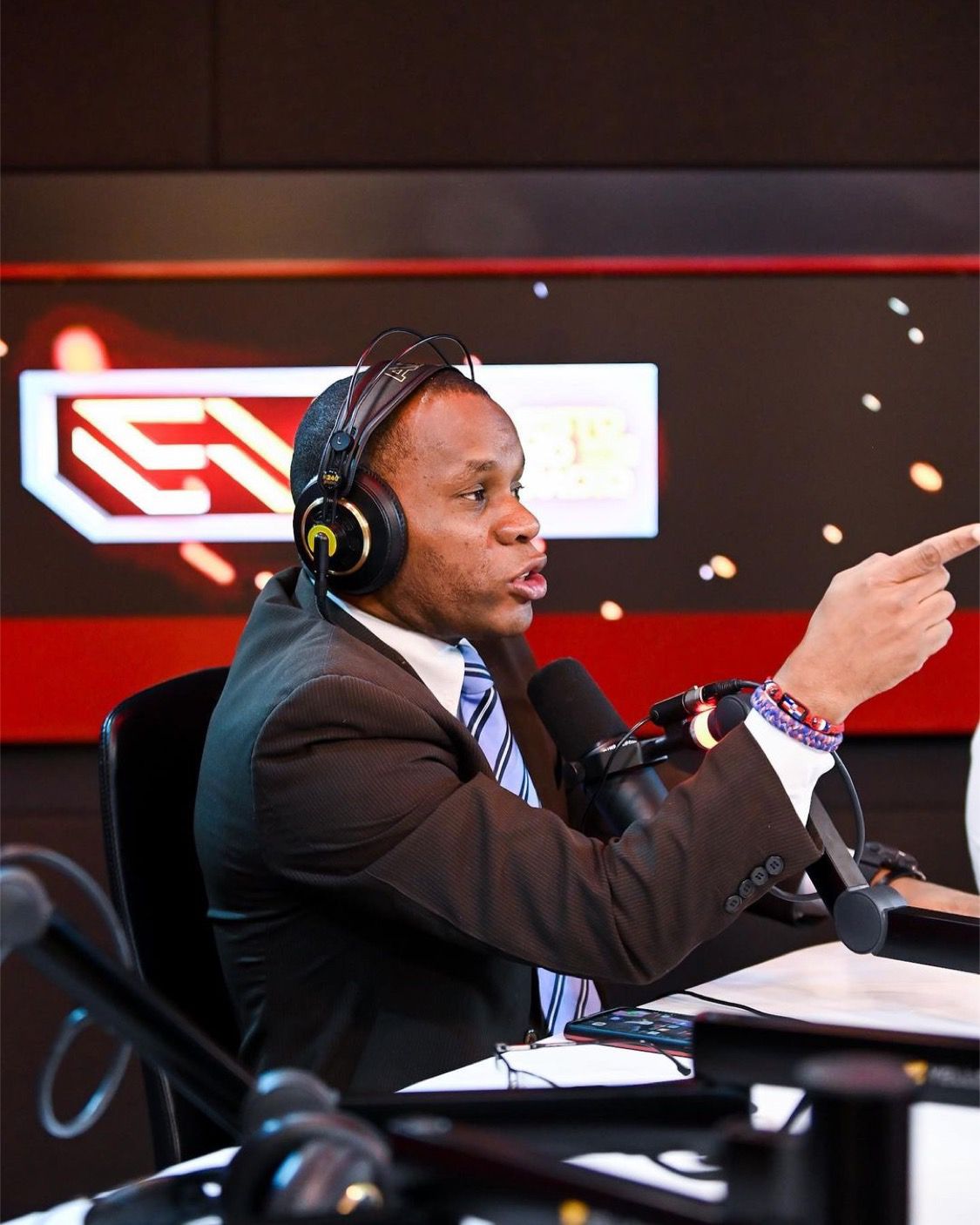 Ramón Tolentino es suspendido de "Esto No es Radio" por incidente con ...