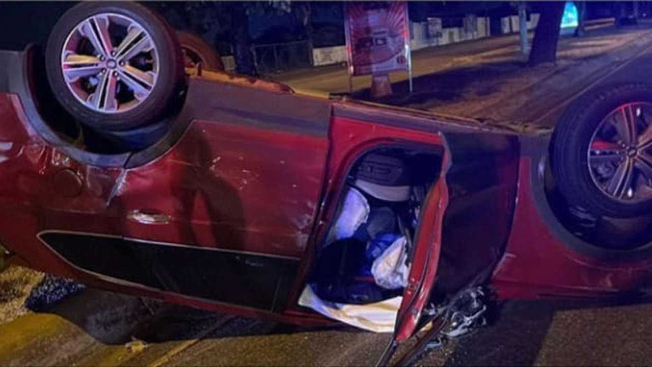 Cantante Roberto del Castillo sufre accidente vial - De Último Minuto