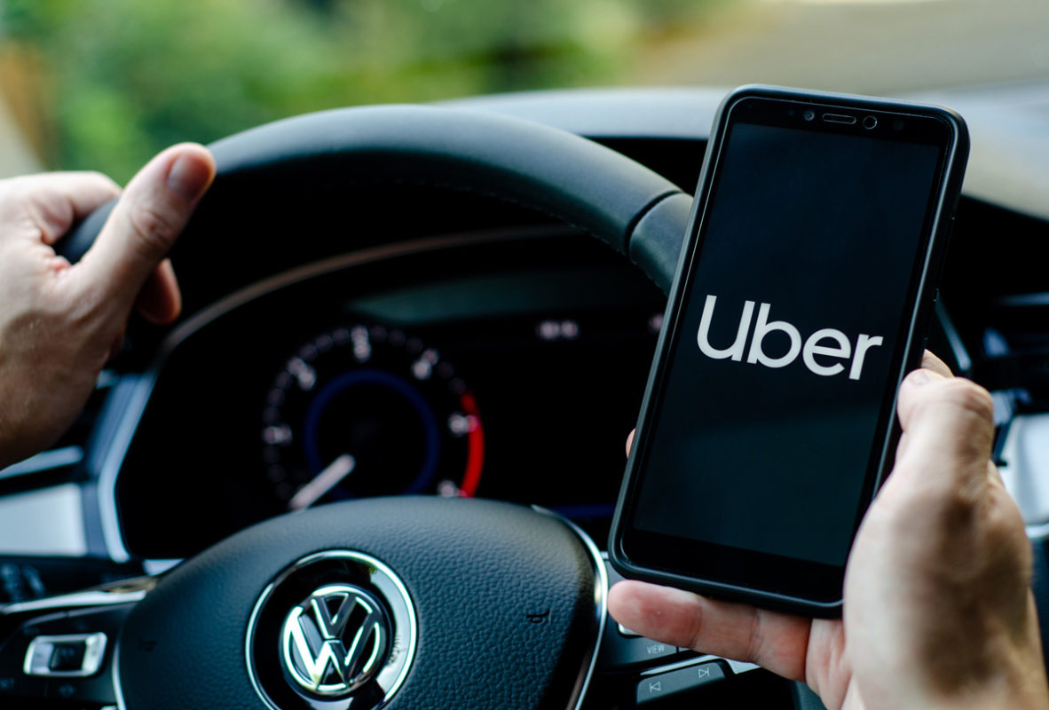 Uber aumenta un 18% a las tarifas de viajes desde Aeropuerto Las ...