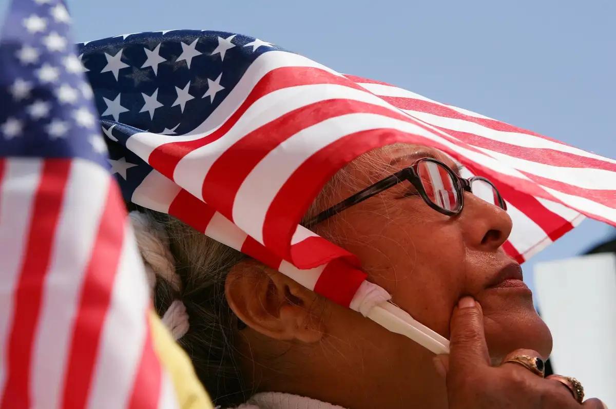 Latinos discriminan a afrolatinos y a los nacidos en P. Rico y fuera de ...