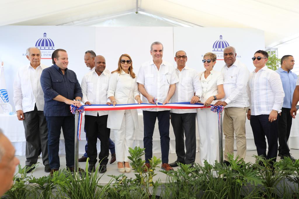 Abinader inaugura obras en Puerto Plata con inversión de más de RD$520 ...