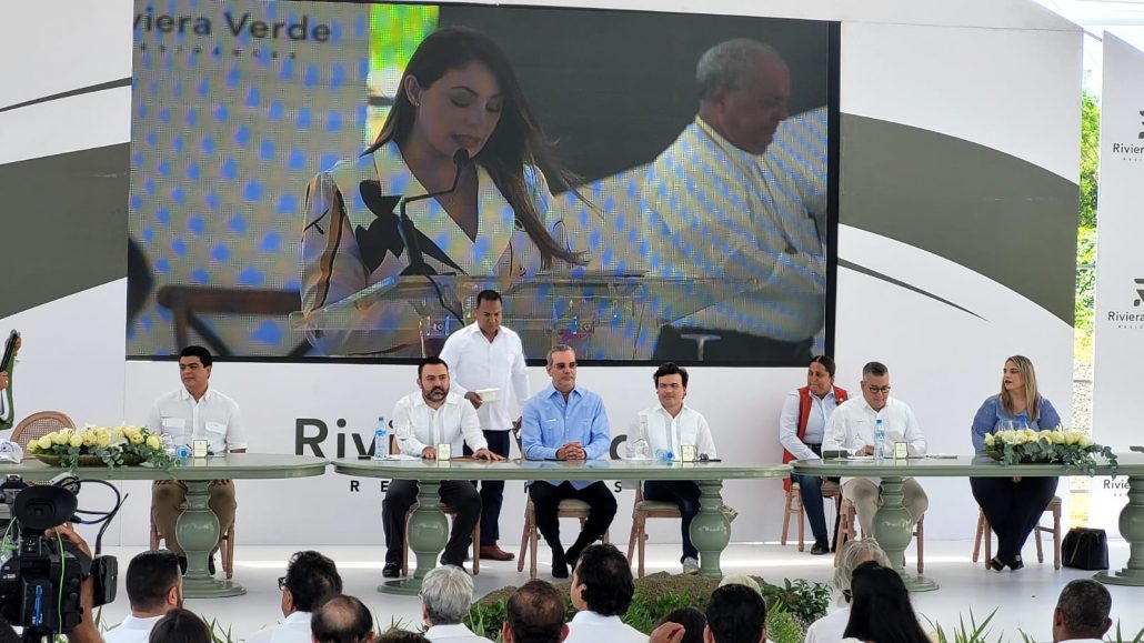 Abinader encabeza el primer picazo del complejo inmobiliario Rivera ...