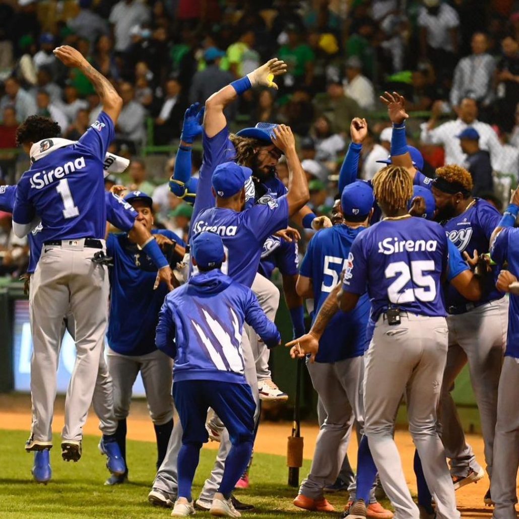 Licey pone en 'jaque' a Estrellas y se coloca a 1 de ganar el campeonato