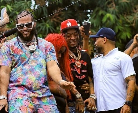 ¡Llegaron ellos! Aterrizaron El Alfa y Rochy Rd en capotillo