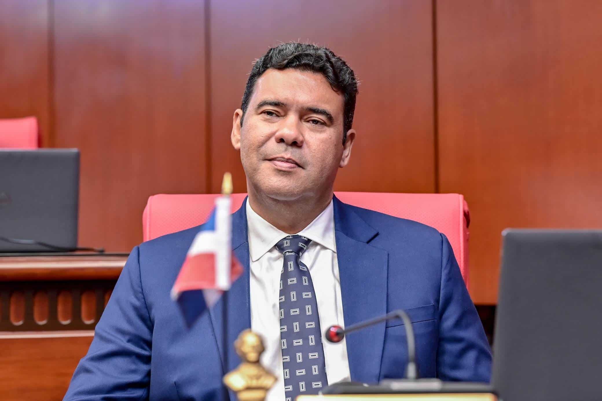 Cholitín somete proyecto regular discurso odio redes