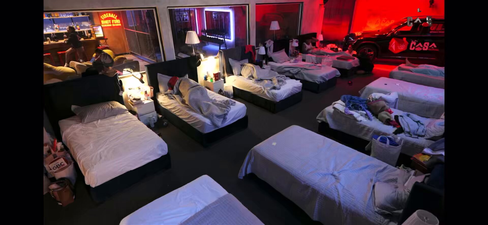 Las cosas se salen de control en "La Casa de Alofoke"