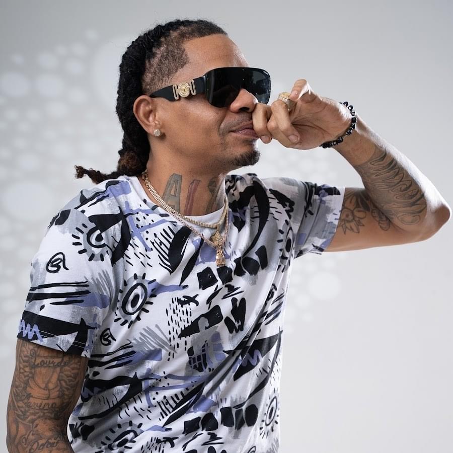 Capitán Alo recibe a su esposa y sus mascotas en La Casa