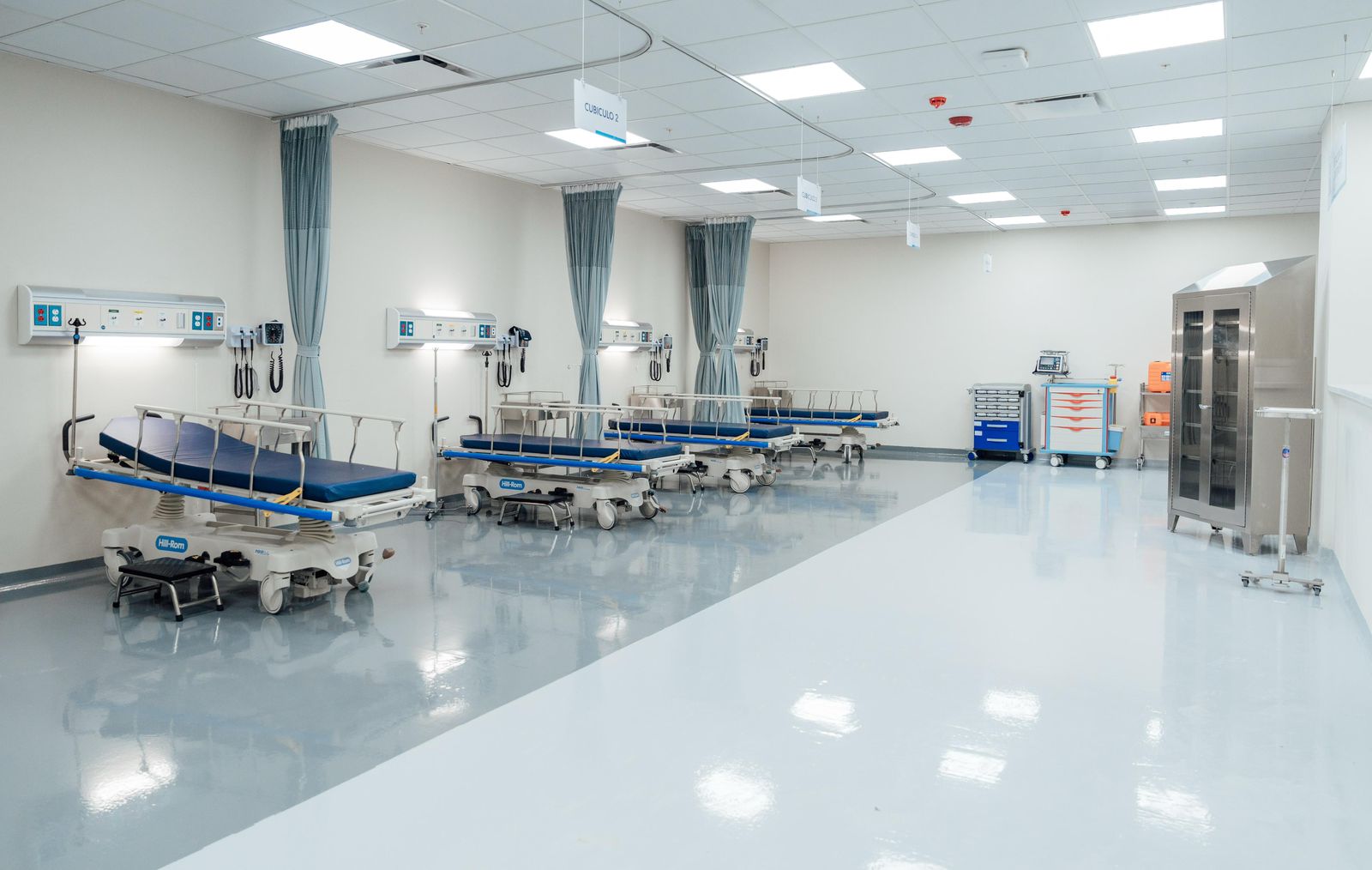 Inauguran Hospital Ángel María Gatón con 329 camas en SFM