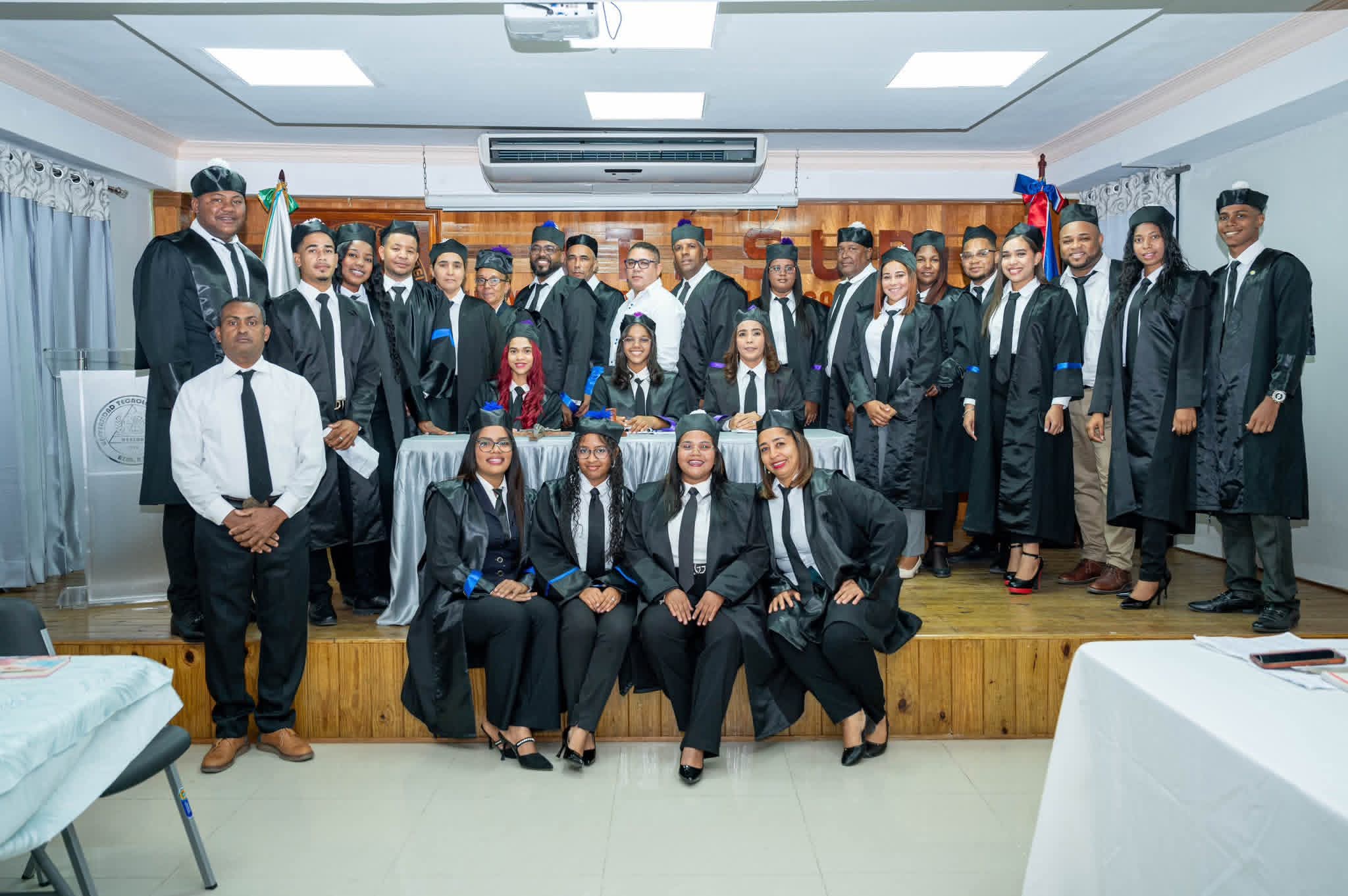 Estudiantes de Derecho de UTESUR