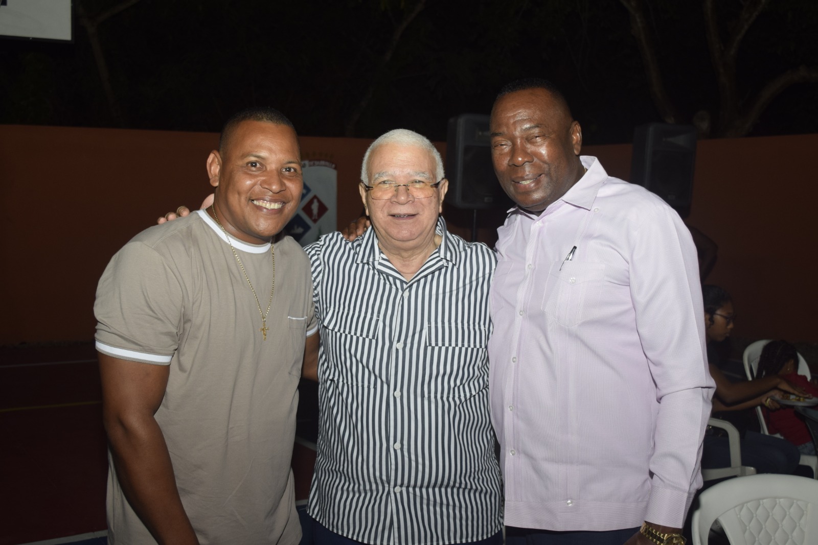 Regidor Leandro Polanco Medina lleva alegría y solidaridad a la ...