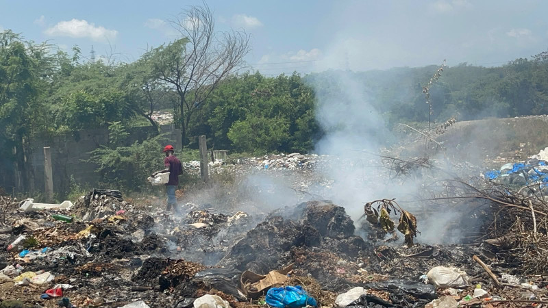 Incendios en vertederos de La Canela y Hato del Yaque