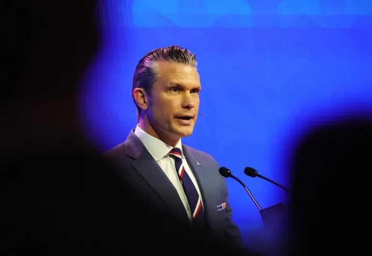 Pete Hegseth viajará a Guantánamo para reunirse con tropas